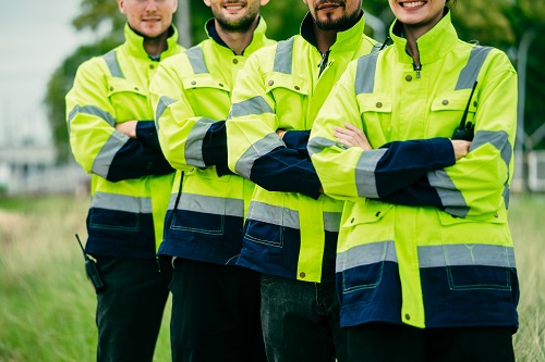 Safety Jackets for Engineers and Workers in UAE - Naziha Uniform
